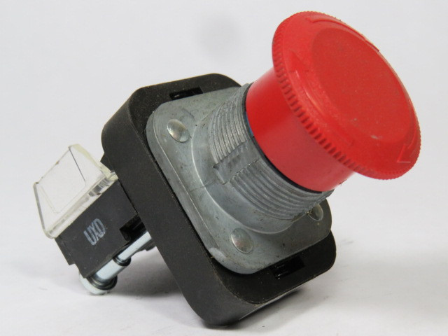 Allen-Bradley 800T-FXT6D4 Ser T 2-Pos Twist-Release Device Red 1NCLB USED - Industrial ...